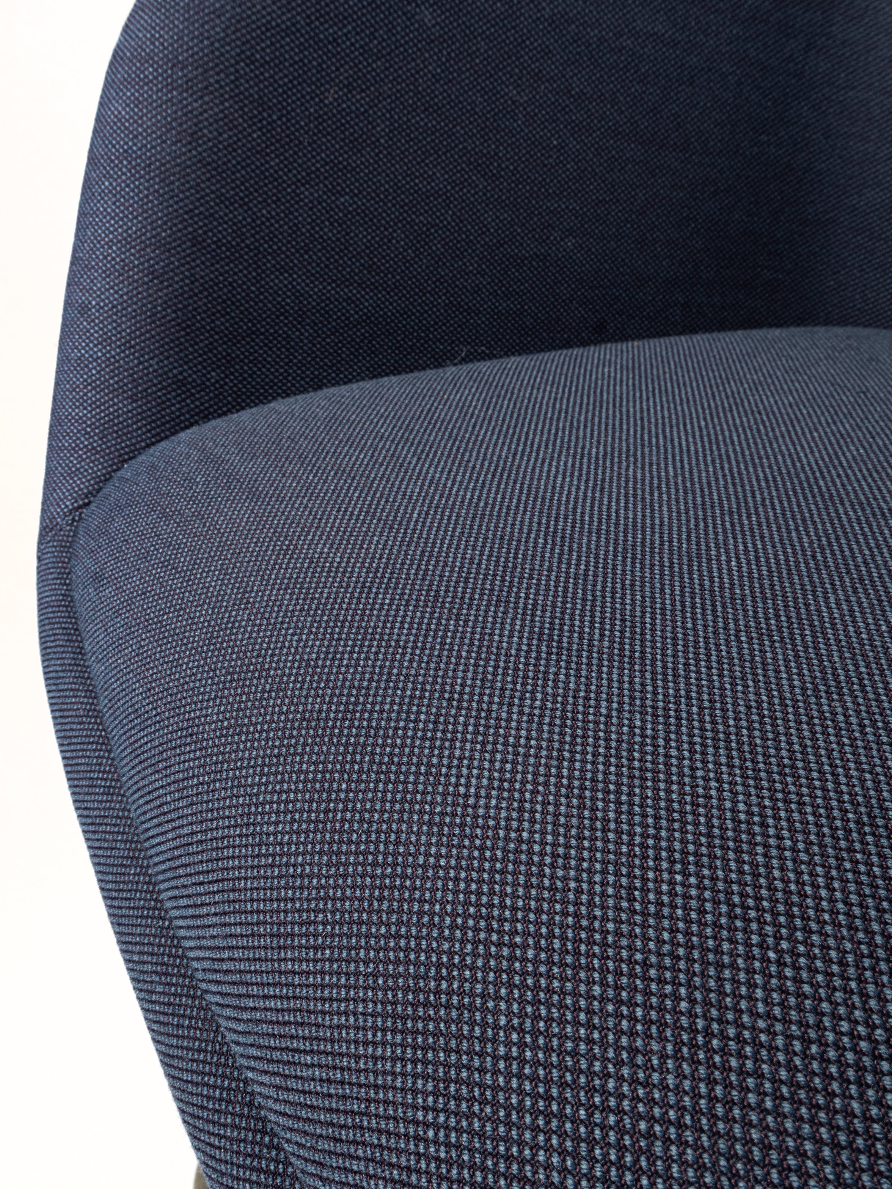 Muuto - Fiber Conference Armchair – Sella Mensa